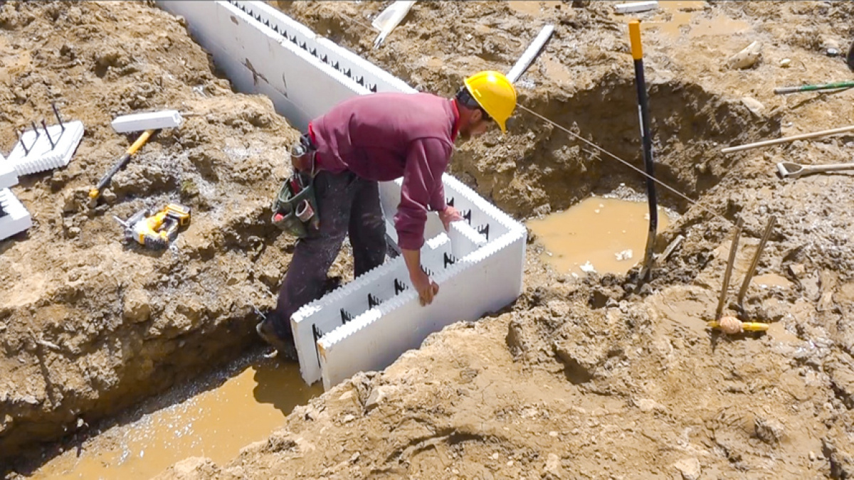 DOE Tour of Zero: 2021 ProBuilder Home of the Year by Charis Homes ...