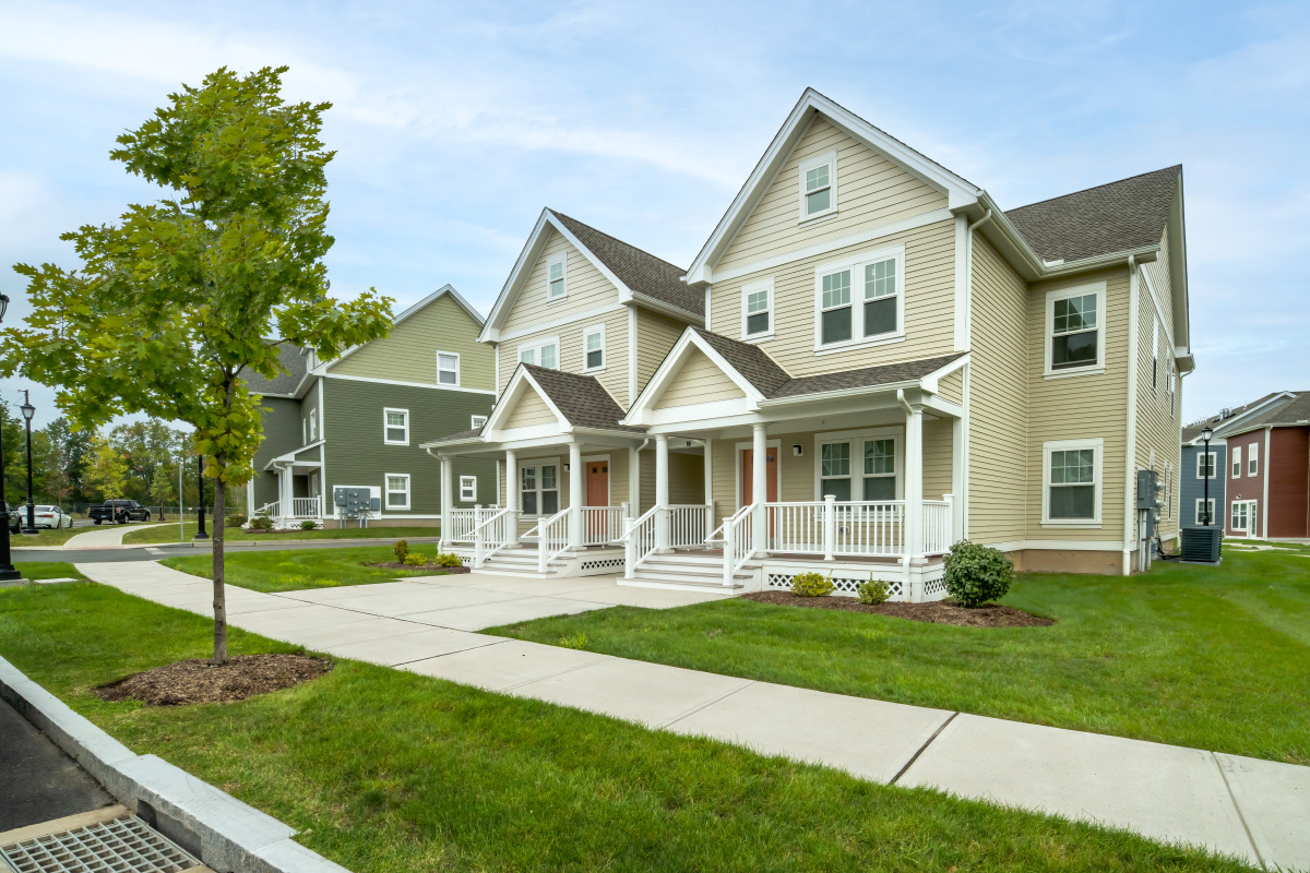 DOE Tour of Zero: Willow Creek, Phase 3 by Viking Construction ...