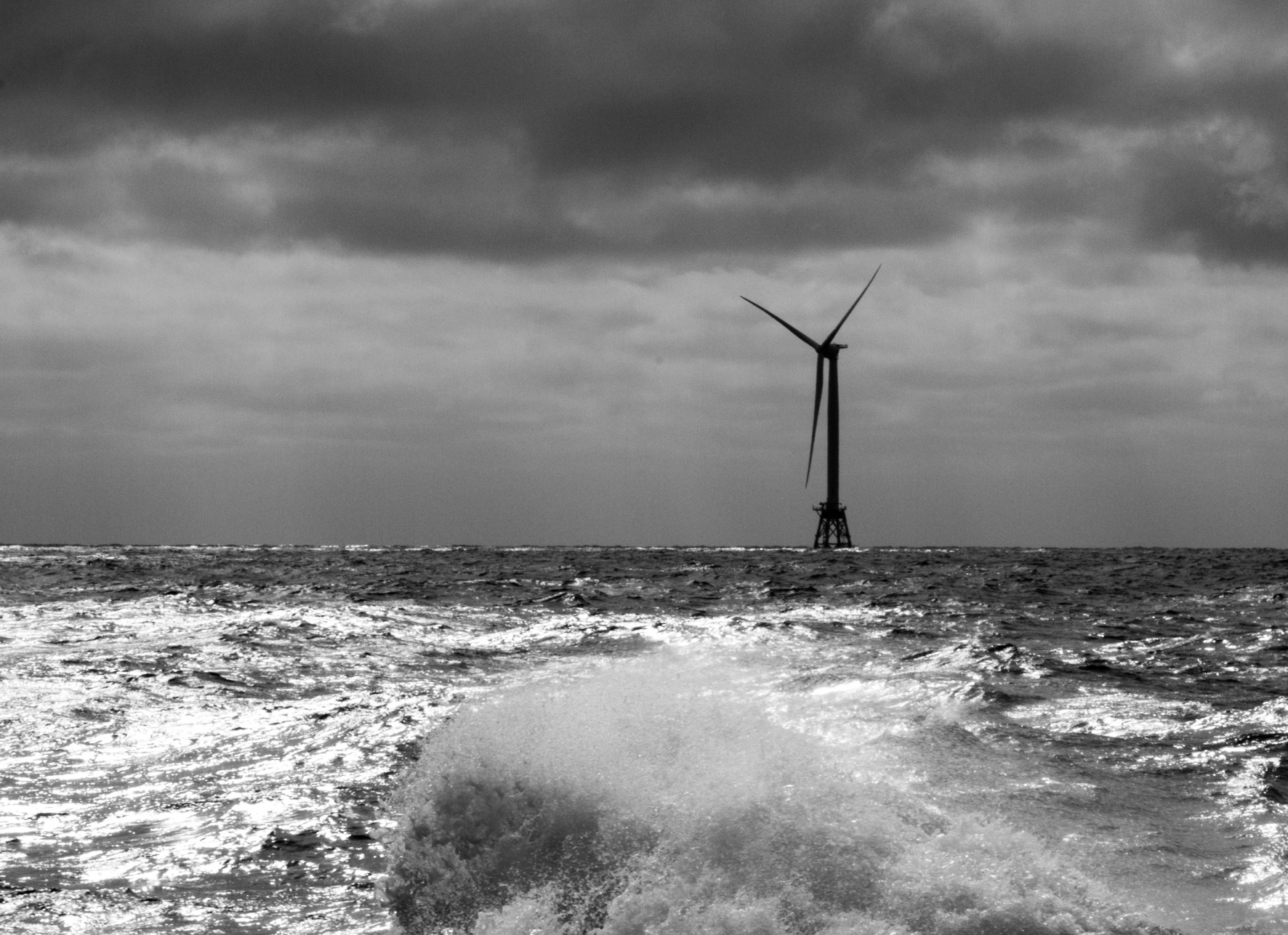 Wind Turbines in Extreme Weather: Solutions for Hurricane Resiliency ...