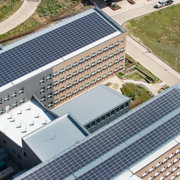 Procuring Solar for Federal Facilities | Department of Energy