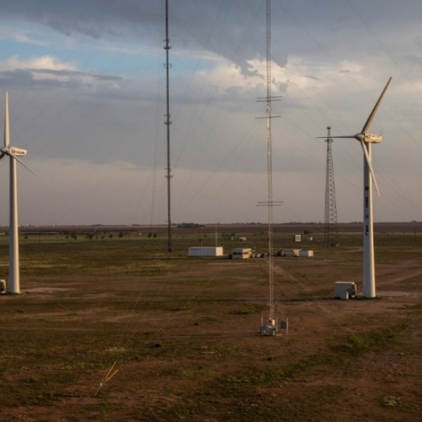 Groundbreaking Experiment Steers Wake Away from Downwind Turbine ...
